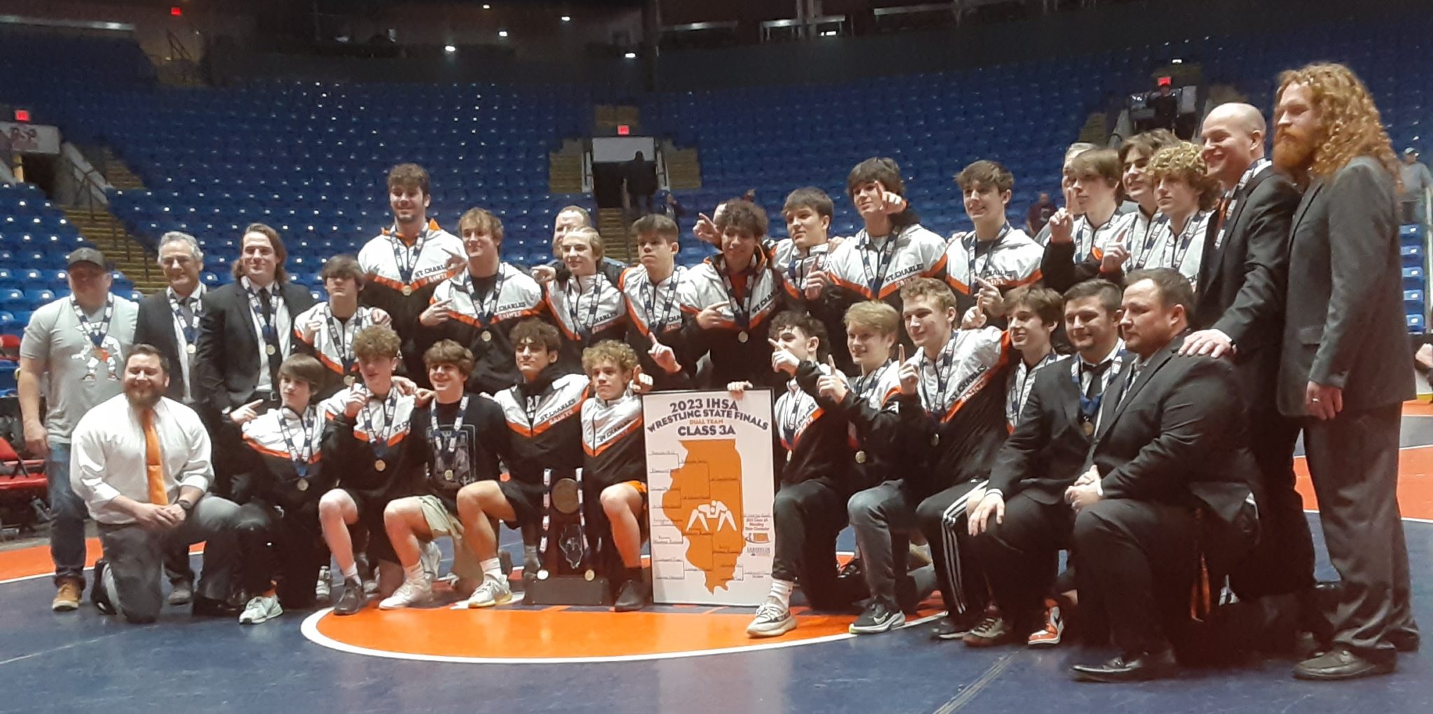 St. Charles East edges Marmion Academy to win first 3A title - Illinois ...